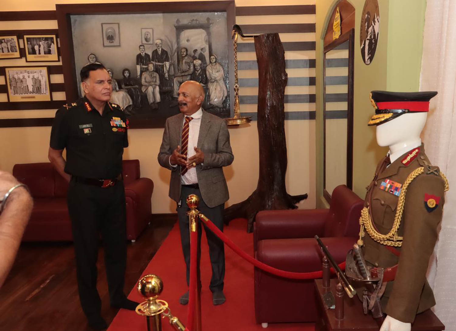 Lt. Gen. Dheeraj Seth PVSM, AVSM, Southern Region, Indian Army, visits ...